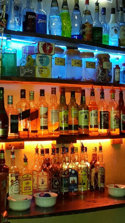 2025/26 Dino's Restaurant & Bar - Tofo Restaurants & Bars