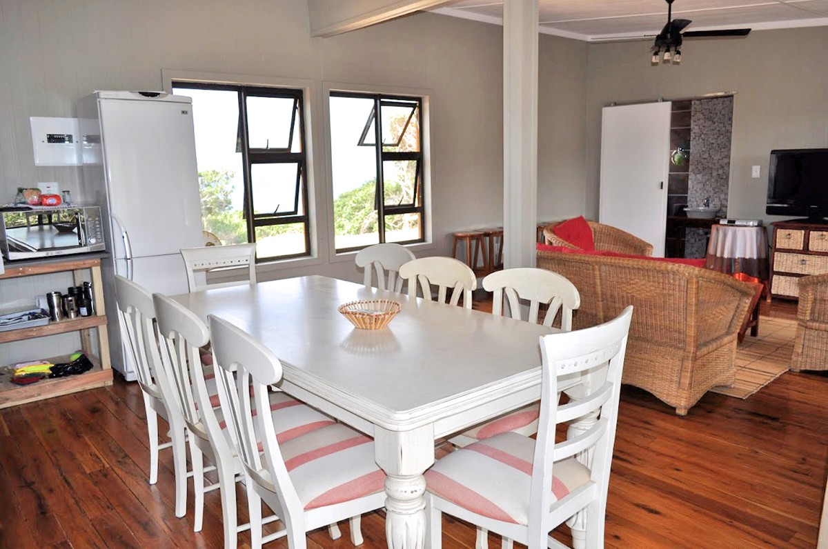 2025 Cabana de Floresta - Ponta Malongane Self Catering Villa Accommodation