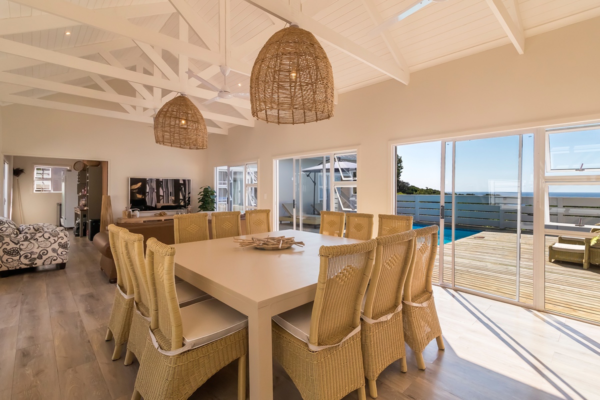 2025 Casa Beleza Beach Villa - Ponta Malongane Self Catering Villa Accommodation